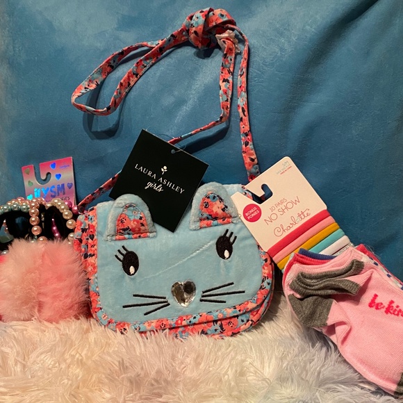 Laura Ashley | Accessories | Laura Ashley Purse | Poshmark
